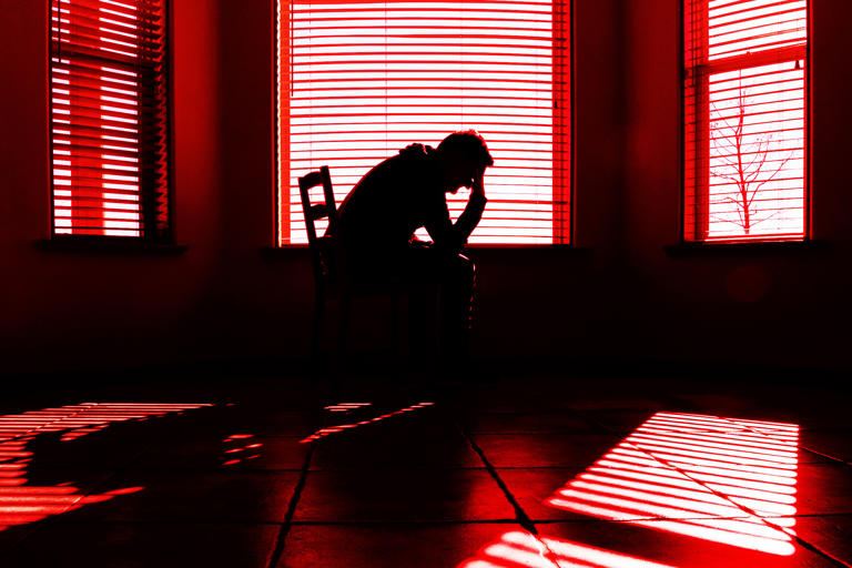 Hot new app makes single people check in constantly in case they die alone