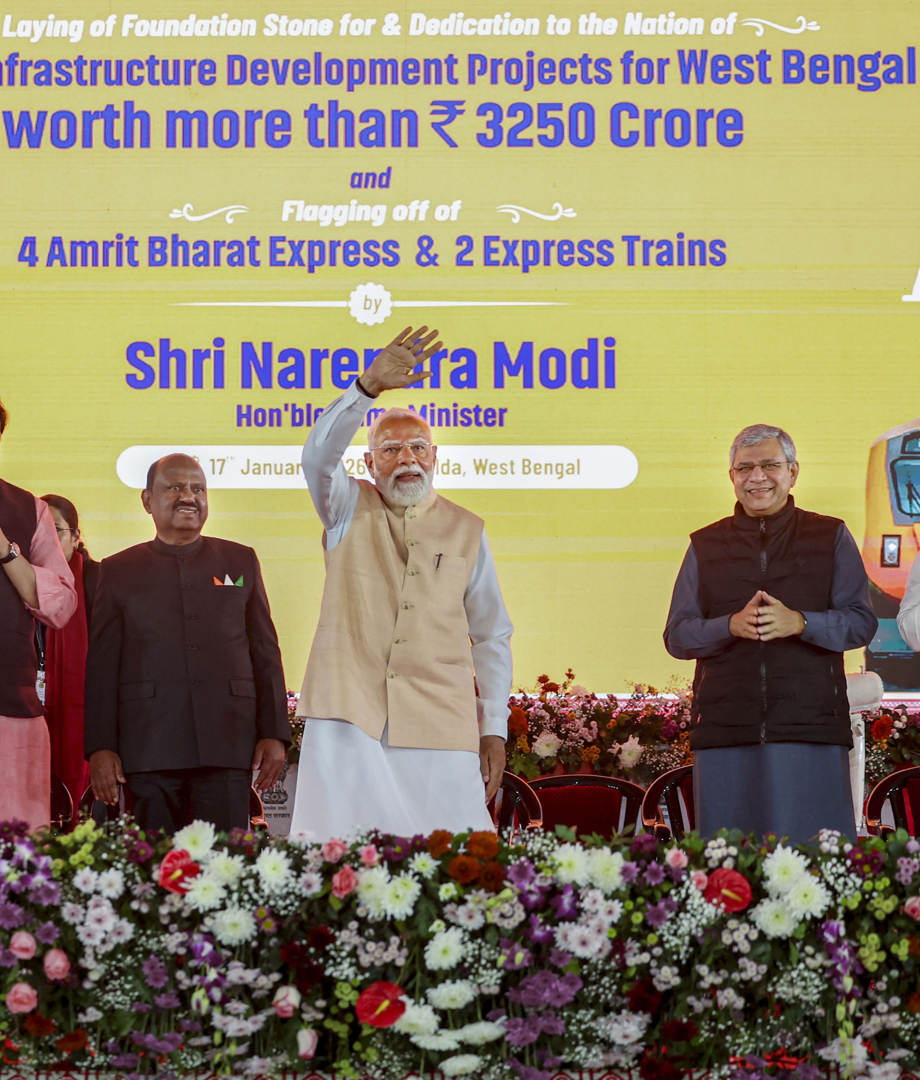 PM flags off first Vande Bharat sleeper train, launches rail, road ...