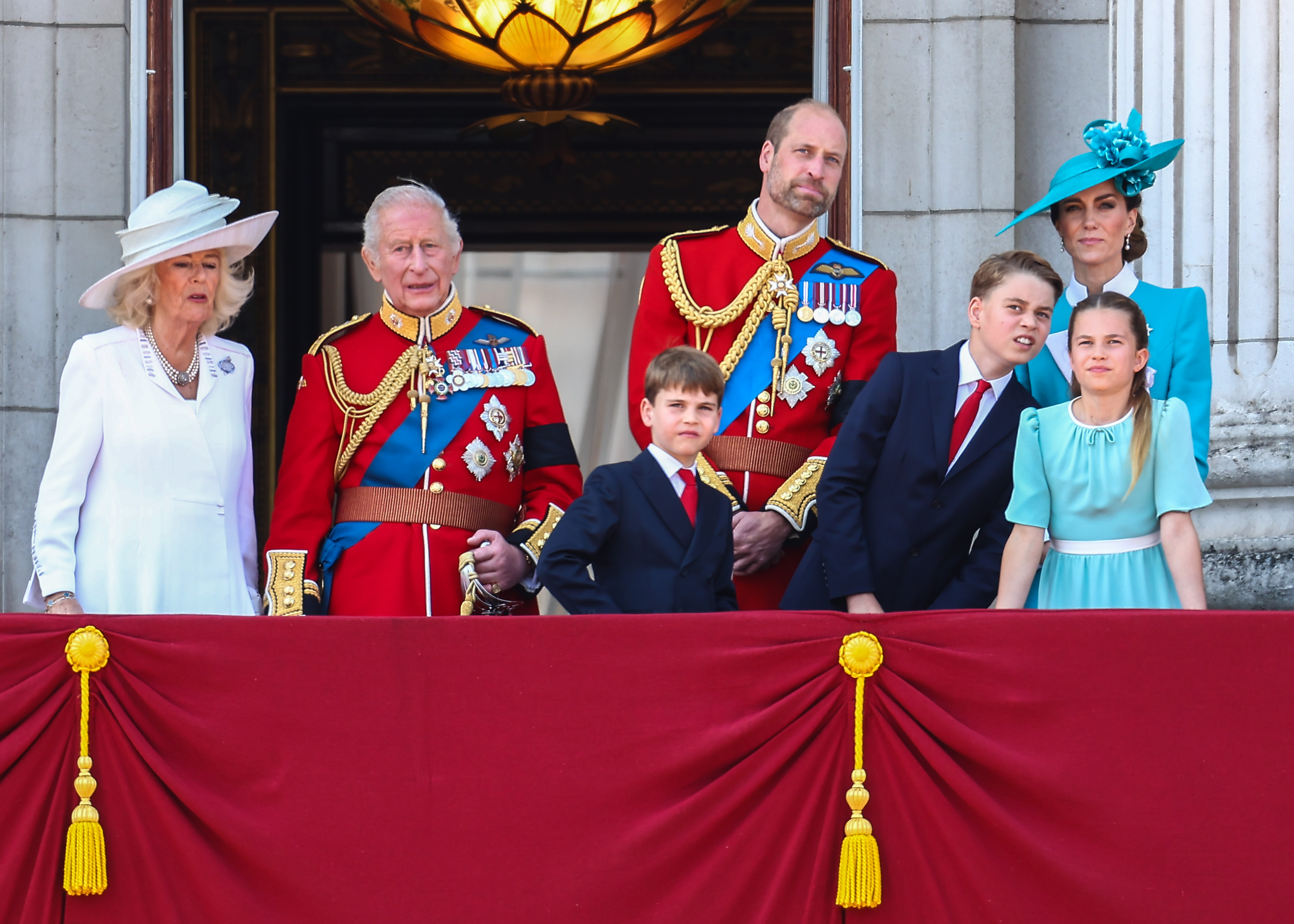 Onthuld: dit is het geheime voorwerp dat de royals verstoppen tijdens ...