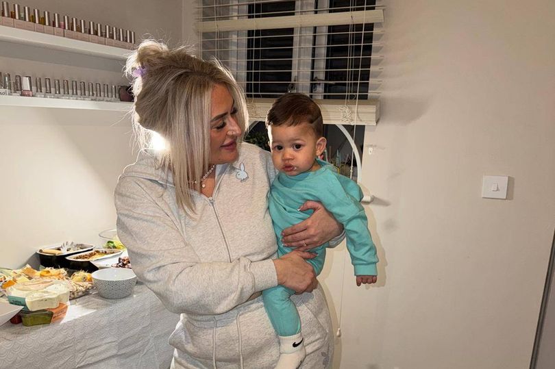 She was watching TV with her kids – three horrifying seconds later ...