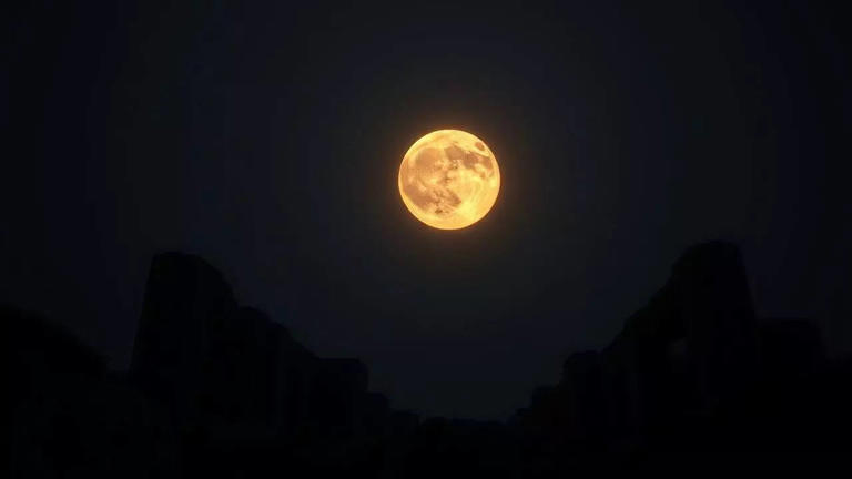 Moon phase today (January 18, 2026): New moon calls for release, let go ...