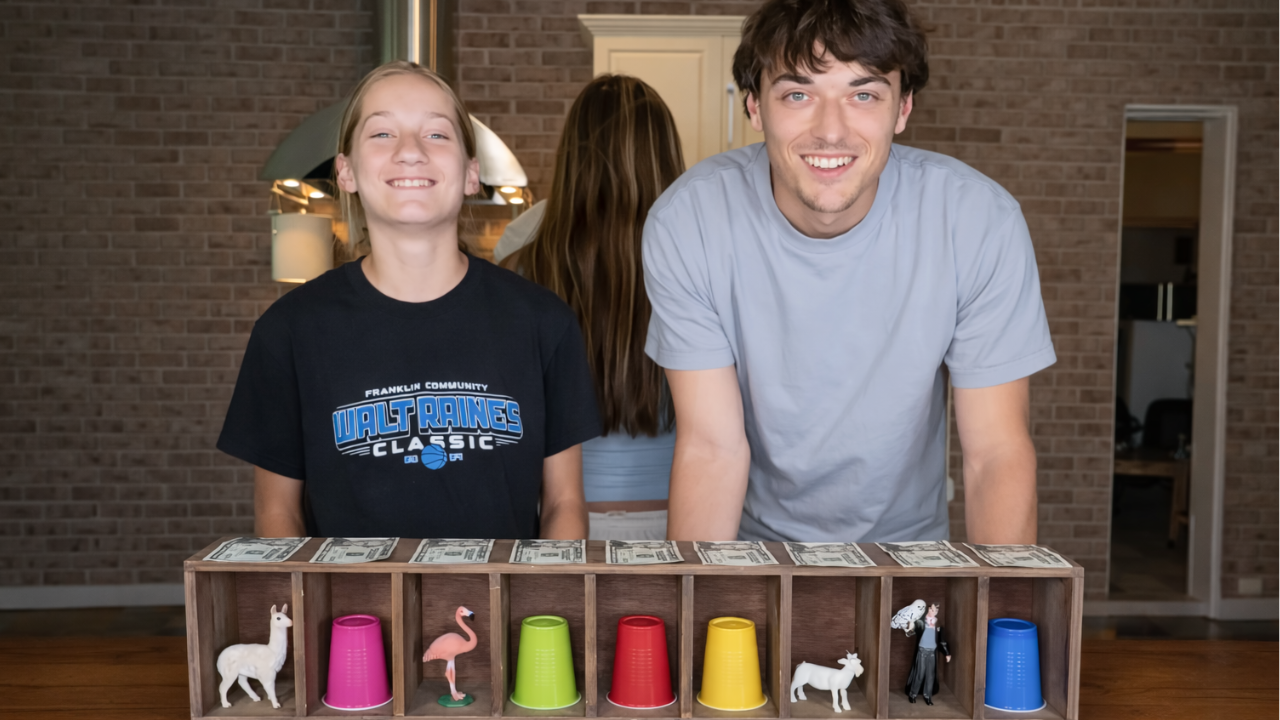 Trivia meets Match Game: The giraffe moment everyone is talking about