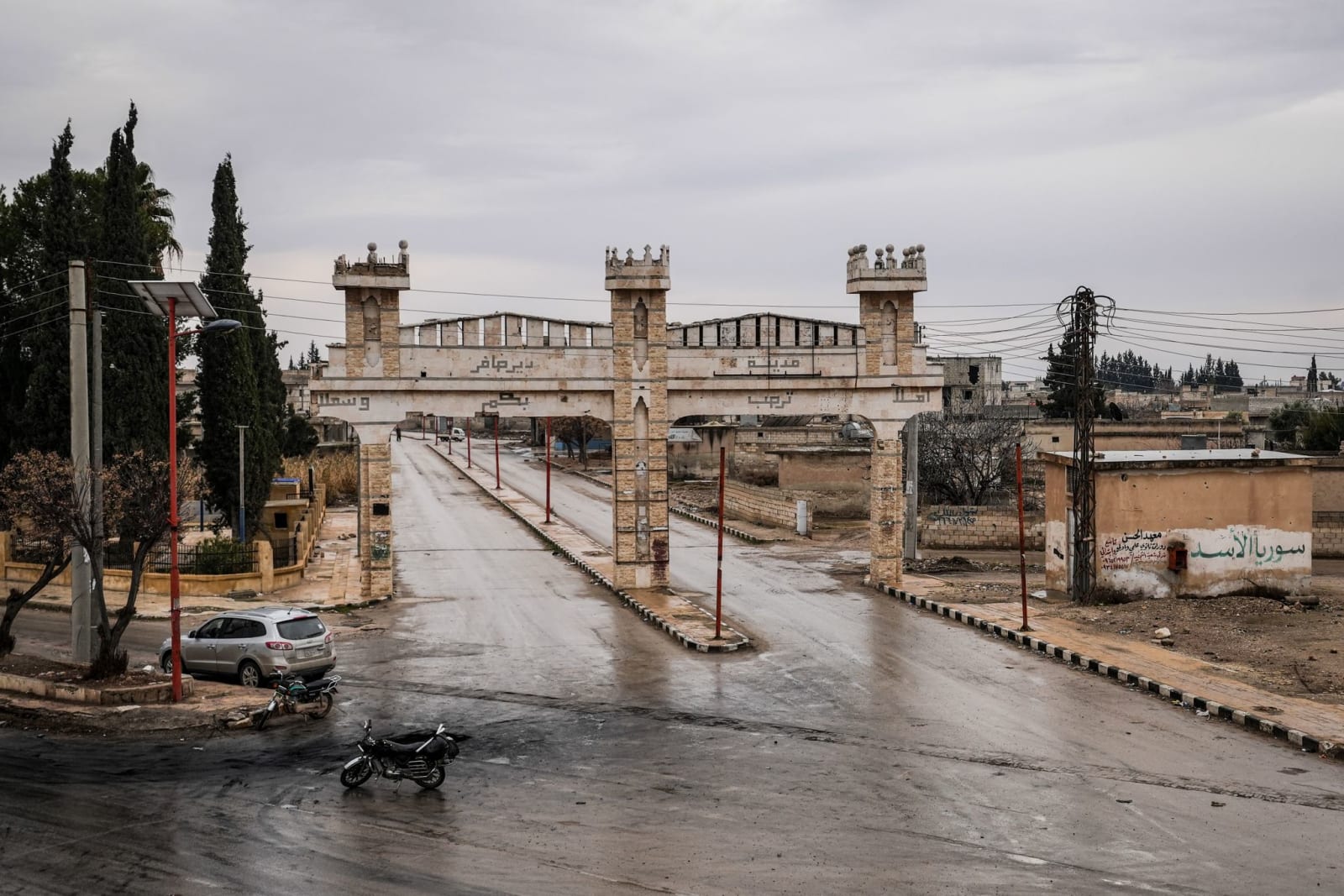 Syrian army takes over towns near Aleppo from Kurds amid fragile deal