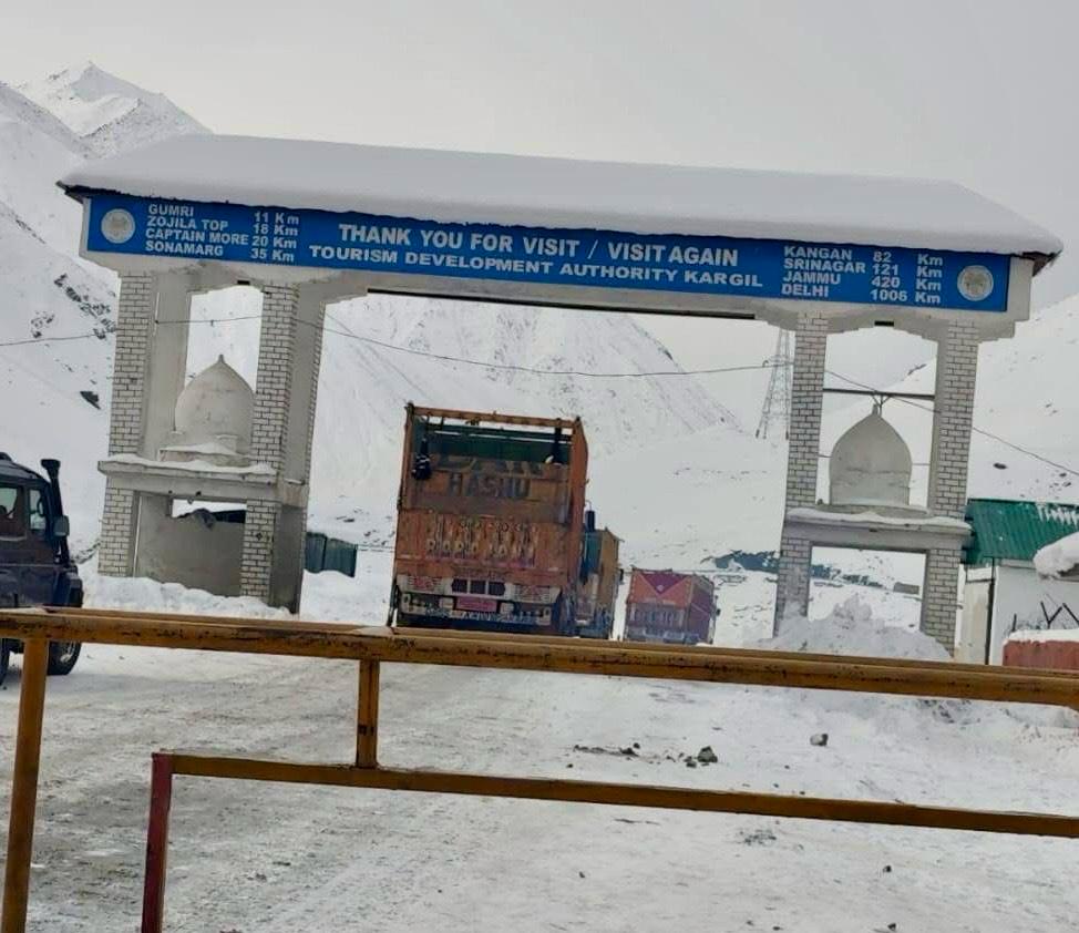 Traffic restored on Srinagar-Leh highway after snow clearance by BRO