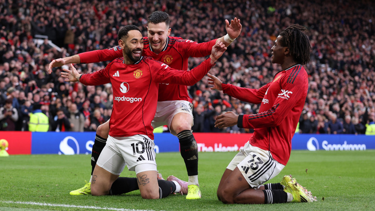 A „vörös ördögök” bántóan simán intézték el a Manchester Cityt a derbin