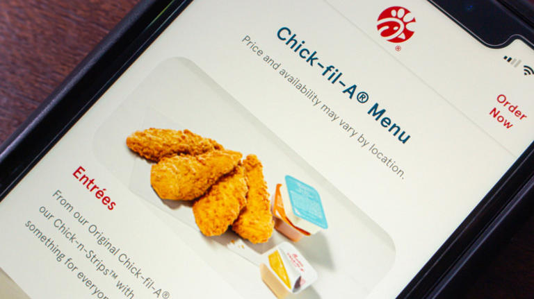 How much it costs to become a Chick-fil-A signature member