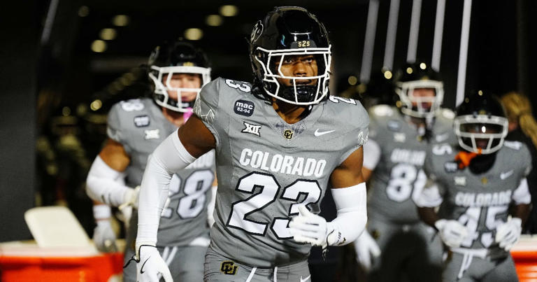 Recap of Arkansas football’s packed Friday