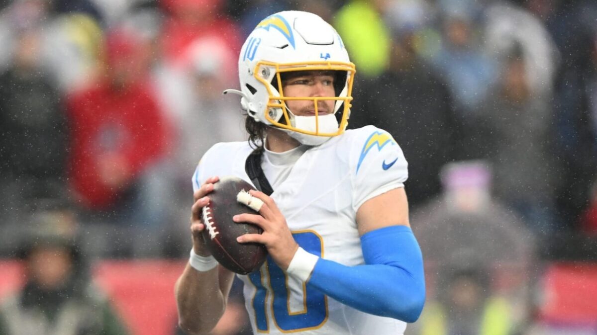 Jim Harbaugh stands firm behind Justin Herbert following another ...