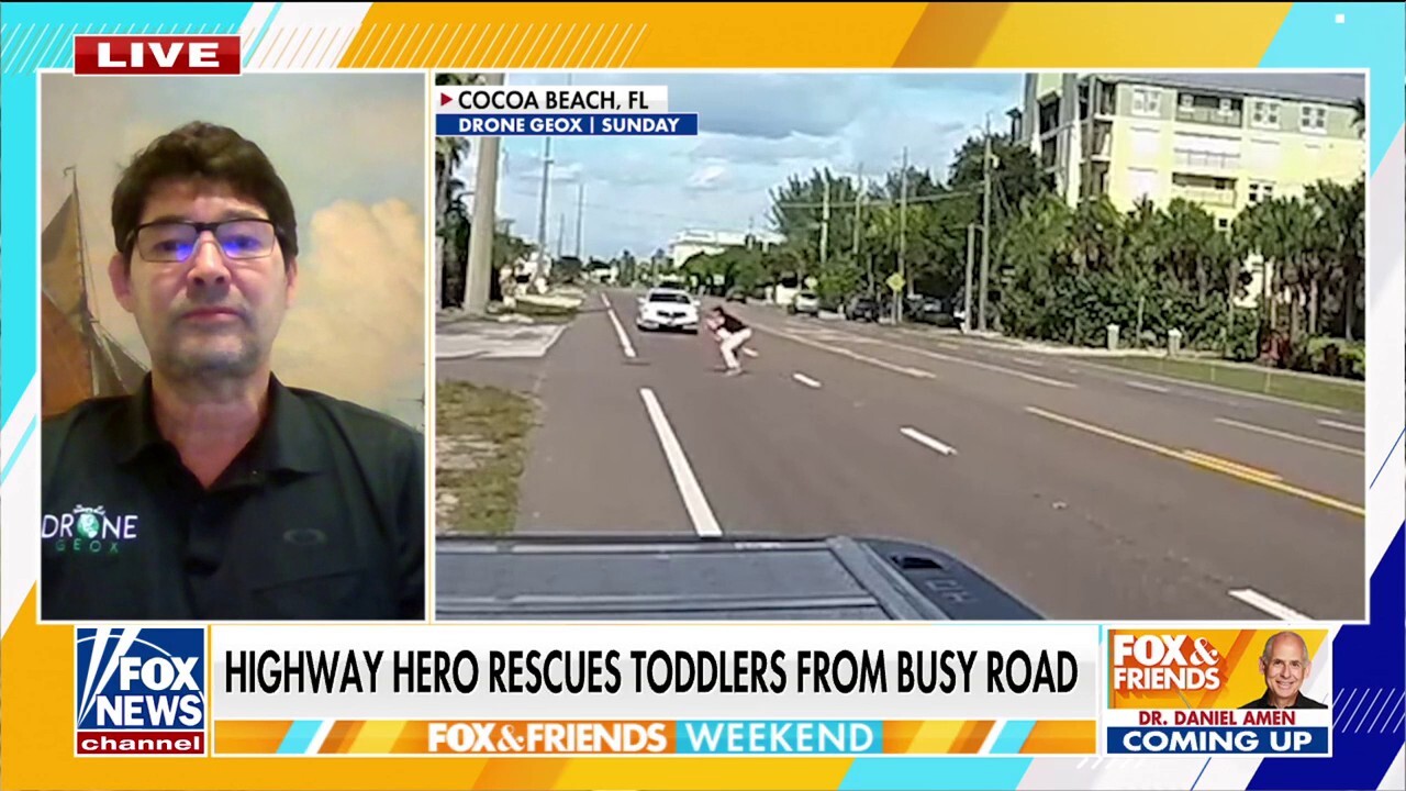 Good Samaritan rescues toddlers wandering on Florida highway