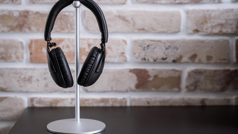 Make your own sleek headphone stand with this easy DIY hack