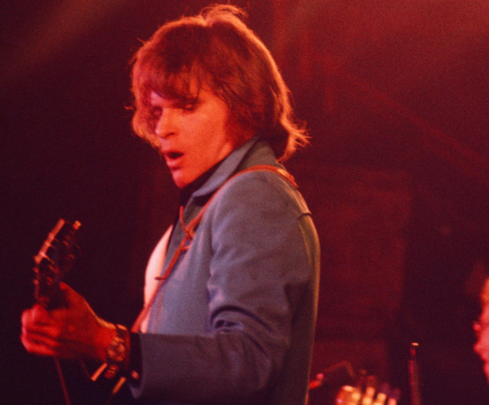 '60s rock and roll legend still 'sounds the same' singing iconic track ...