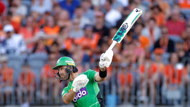 Where is Maxwell's mojo? Stars sticking by The Big Show