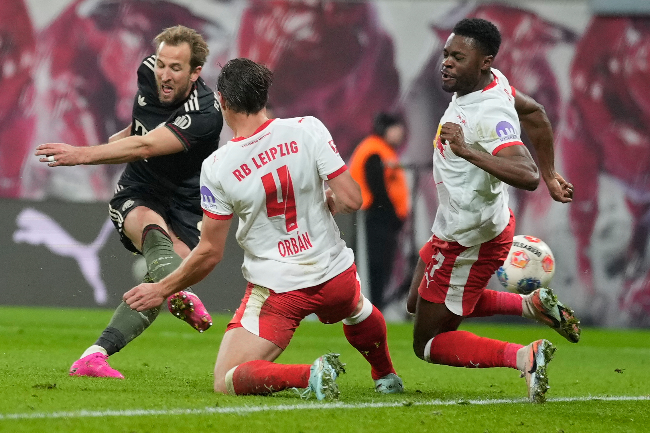 Bayern survives early scare to win at Leipzig 5-1 in a show of ...