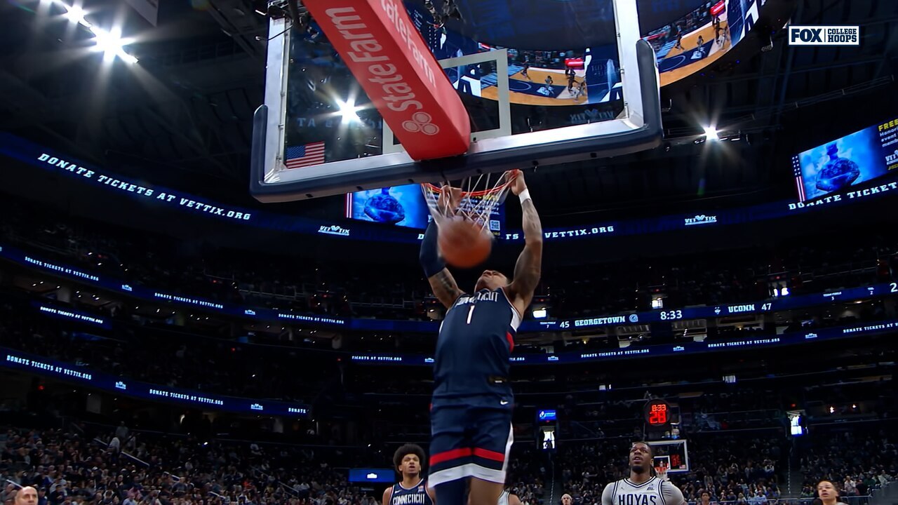 Solo Ball forces turnover and throws down slam dunk, extending UConn's ...