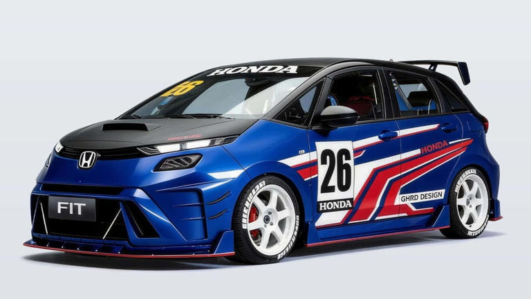 We're obsessed with this tiny Honda Fit race car