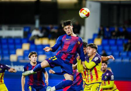 4-0: El Barça Atlètic somete al Andratx y vuelve a mirar hacia arriba