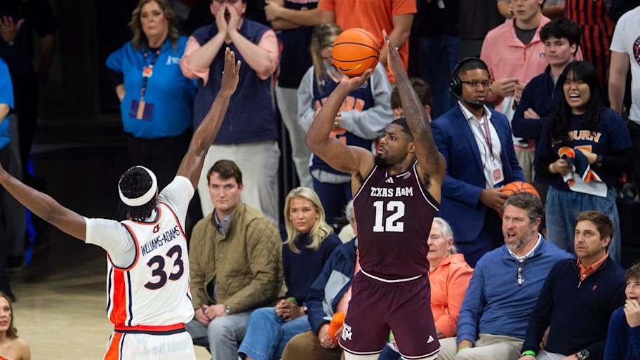 Texas A&M veteran breaks down team mentality heading into hostile territory