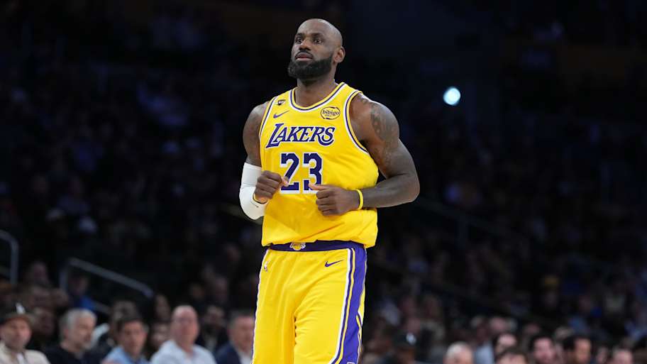 LeBron James and 4 other NBA DFS picks to go beast-mode on the court ...