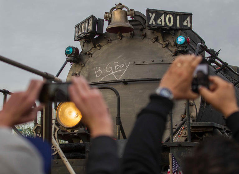 What’s it like when 600-ton ‘Big Boy’ locomotive comes to town?