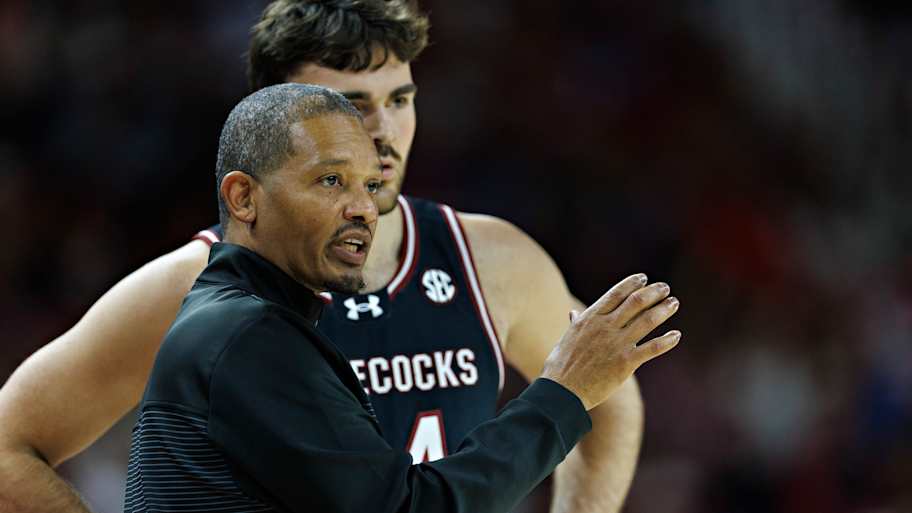 Can South Carolina snap Auburn’s 9-game win streak in the series ...