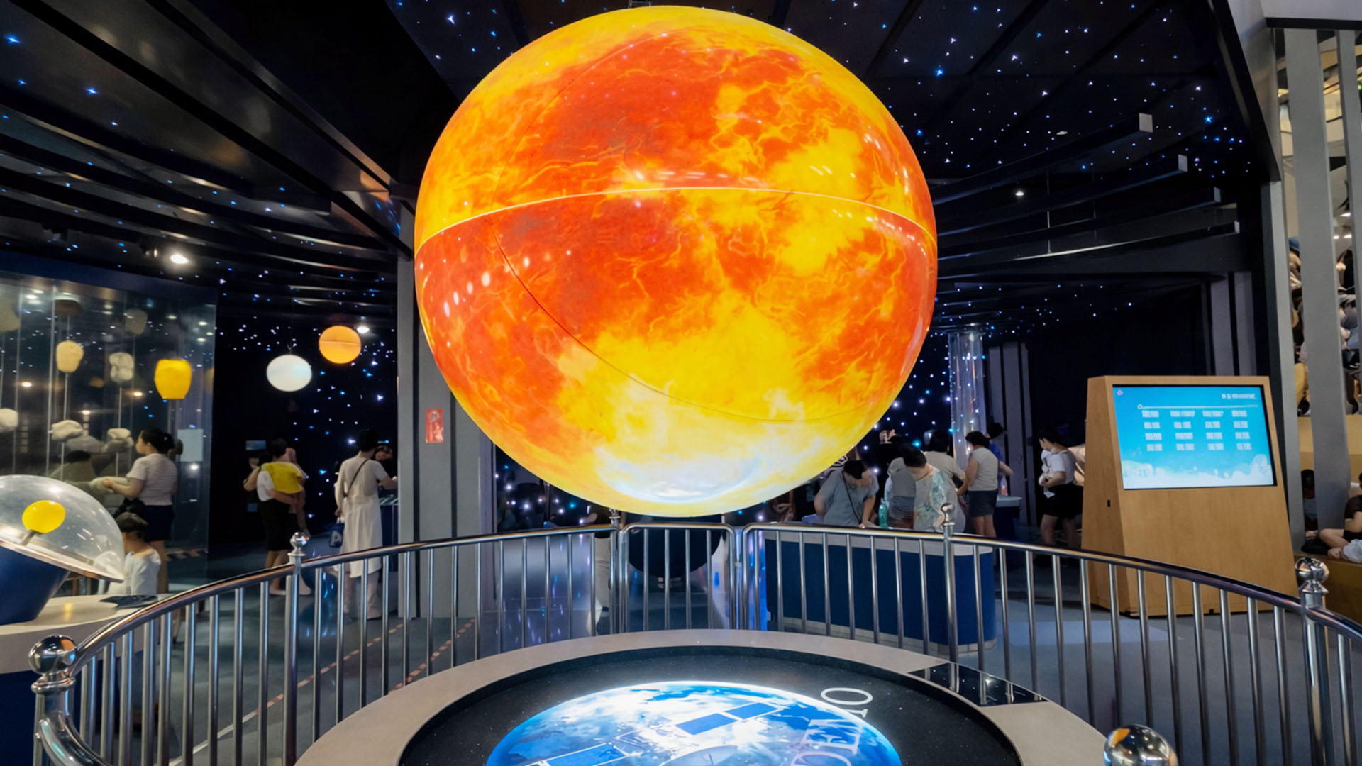 Planetarium experience inside Shenzhen Museum