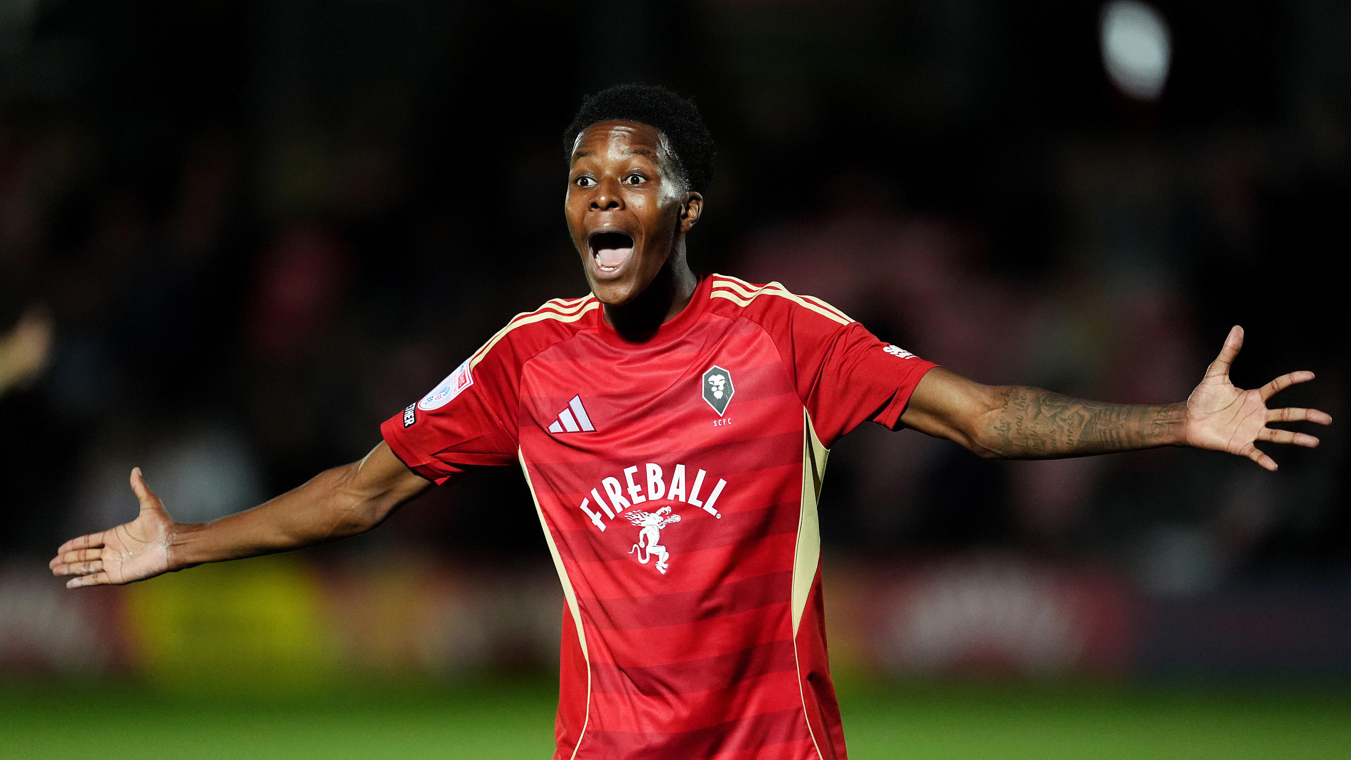 Salford edge Swindon 3-2 to draw level on points