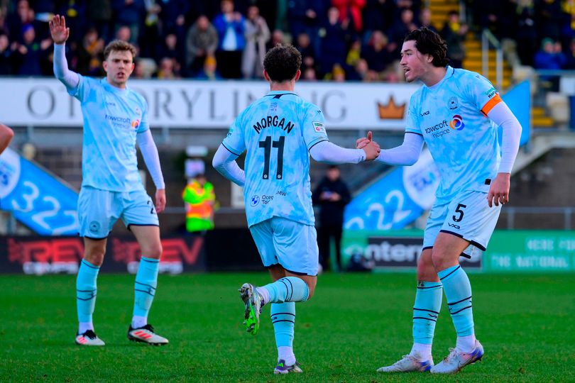 Torquay United 1 Maidstone United 1 - Nine-man Gulls draw with ten-man ...