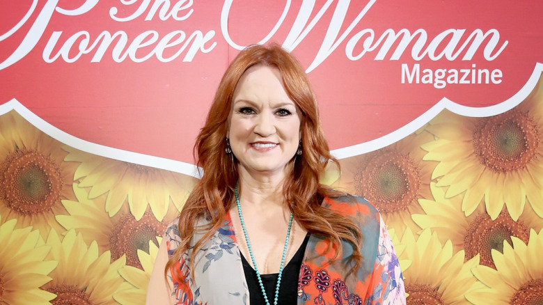 The jarred ingredient that makes Ree Drummond's easy 'miracle chicken ...