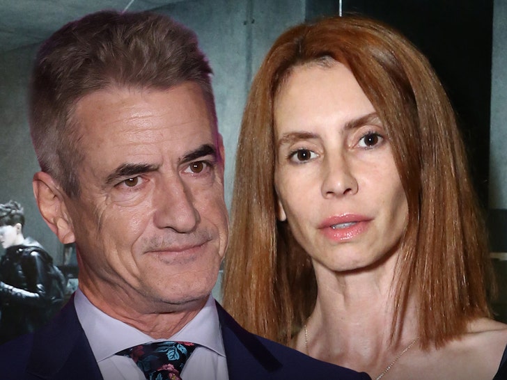 Dermot Mulroney settles divorce with Prima Apollinaare