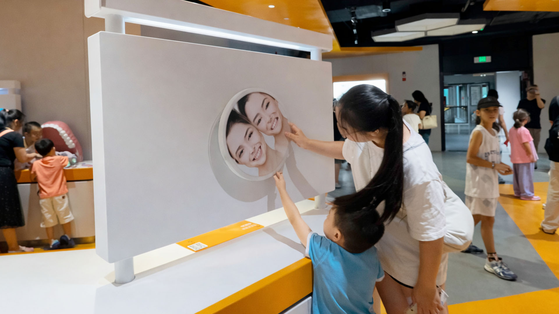 Interactive science for families in Shenzhen
