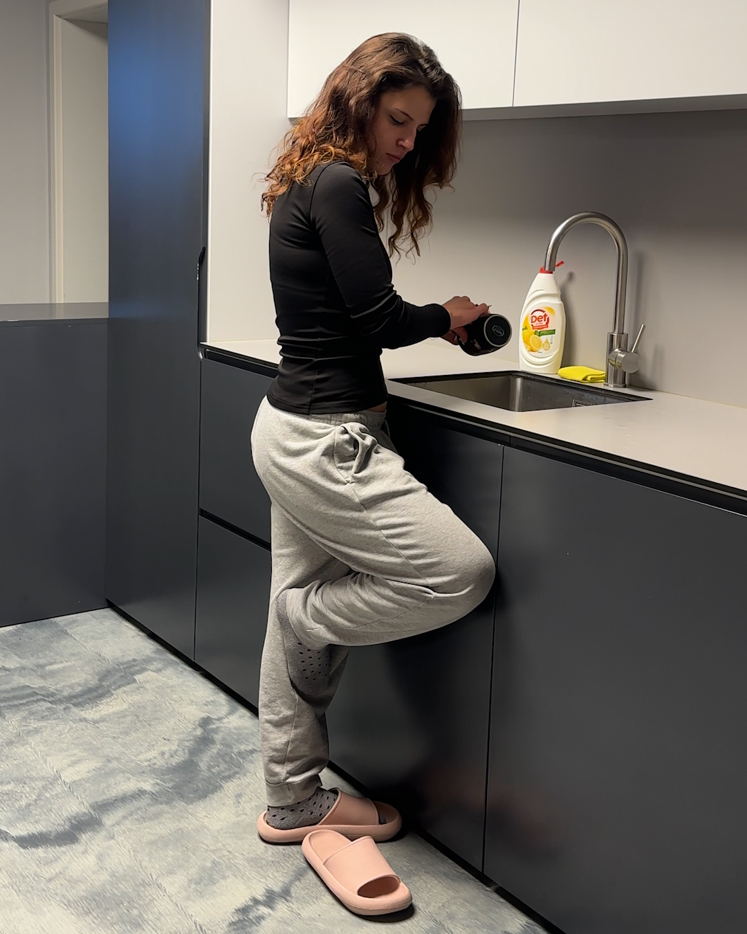 When your body moves on autopilot😂