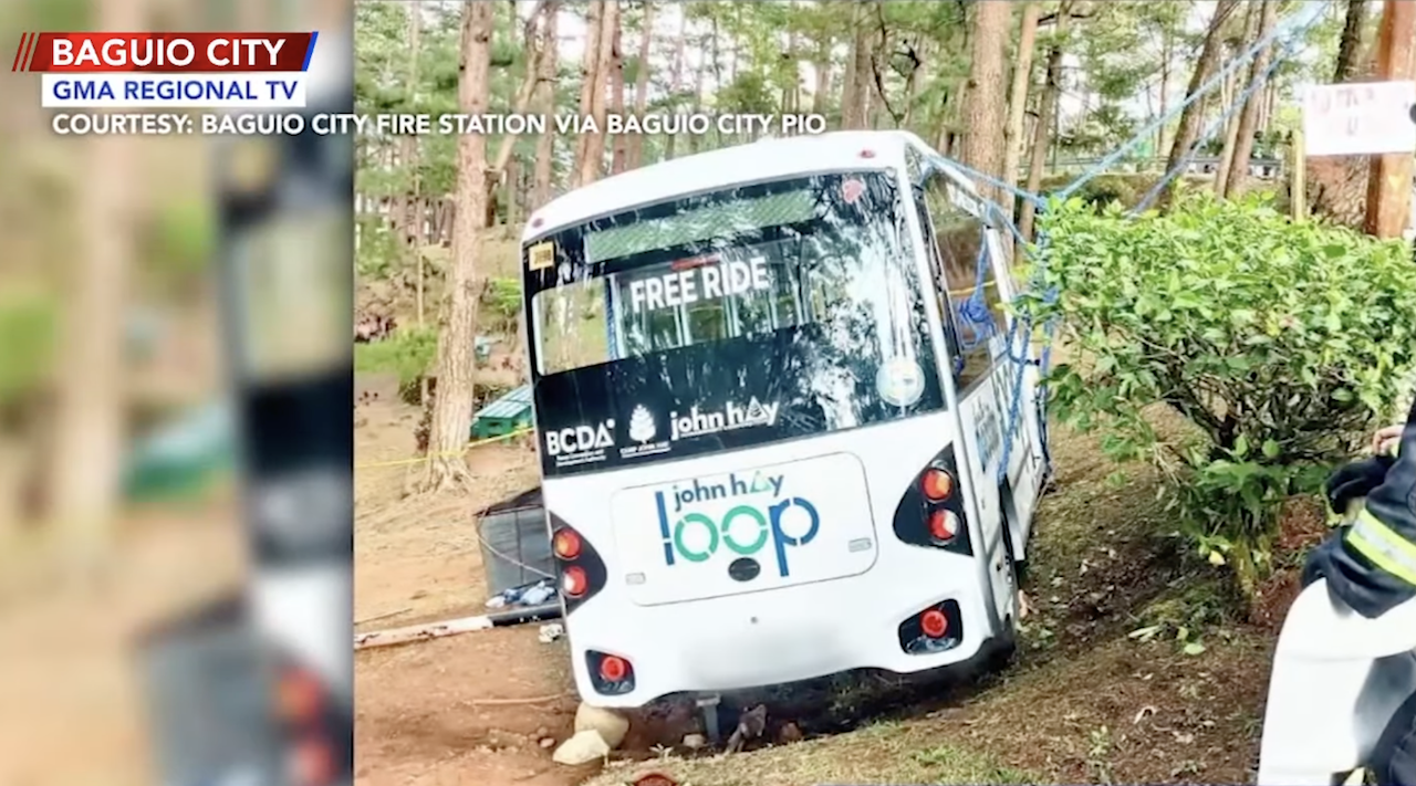 1 dead, 4 injured after shuttle bus veers off in Baguio City