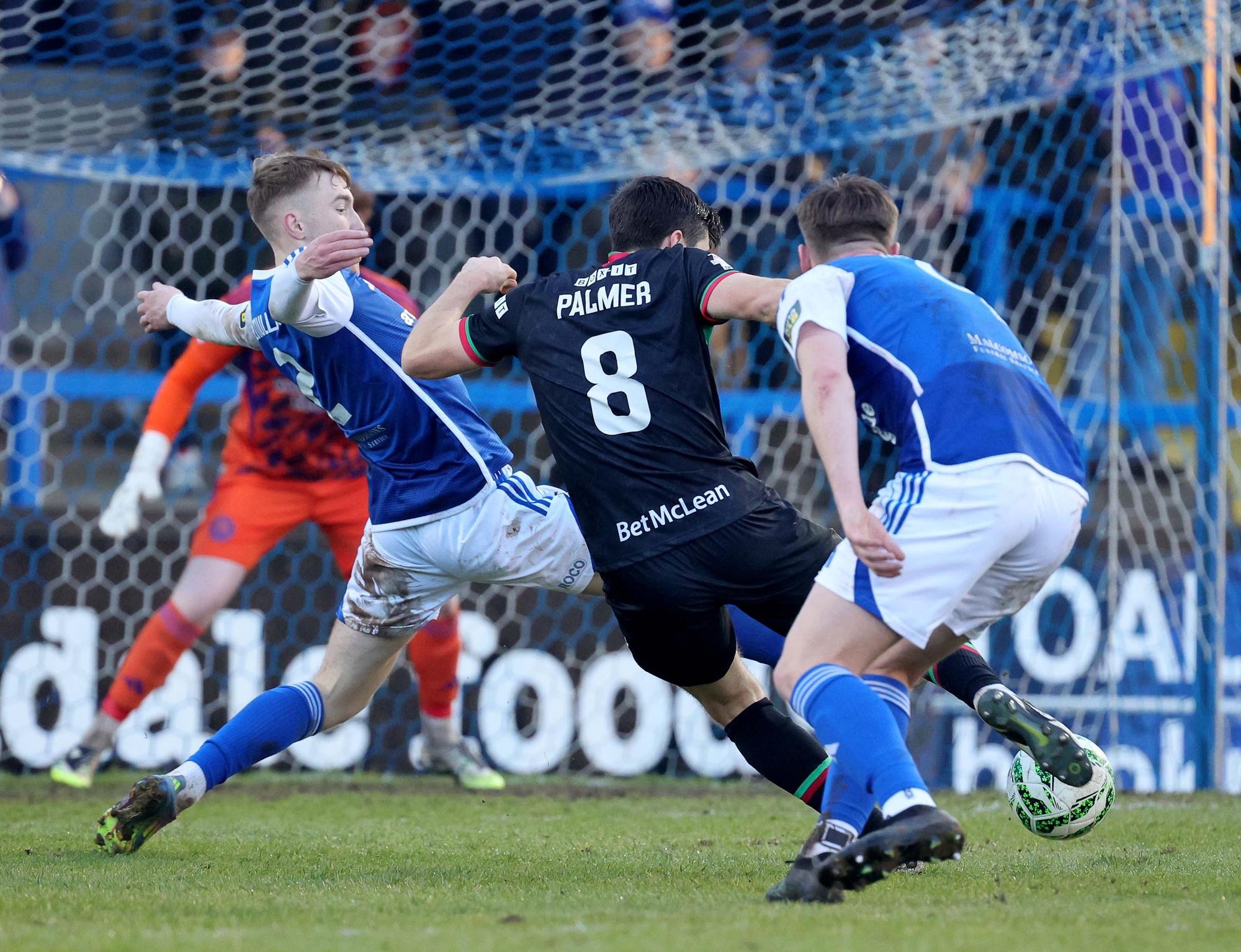 Story of the match: Glenavon 1 Glentoran 2 – Own goal and breakaway ...