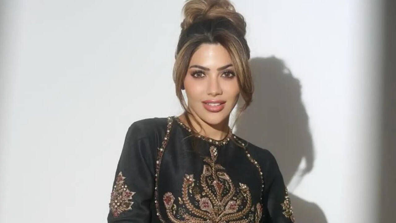 Nikki Tamboli shares health update after viral pap video, undergoes eye ...