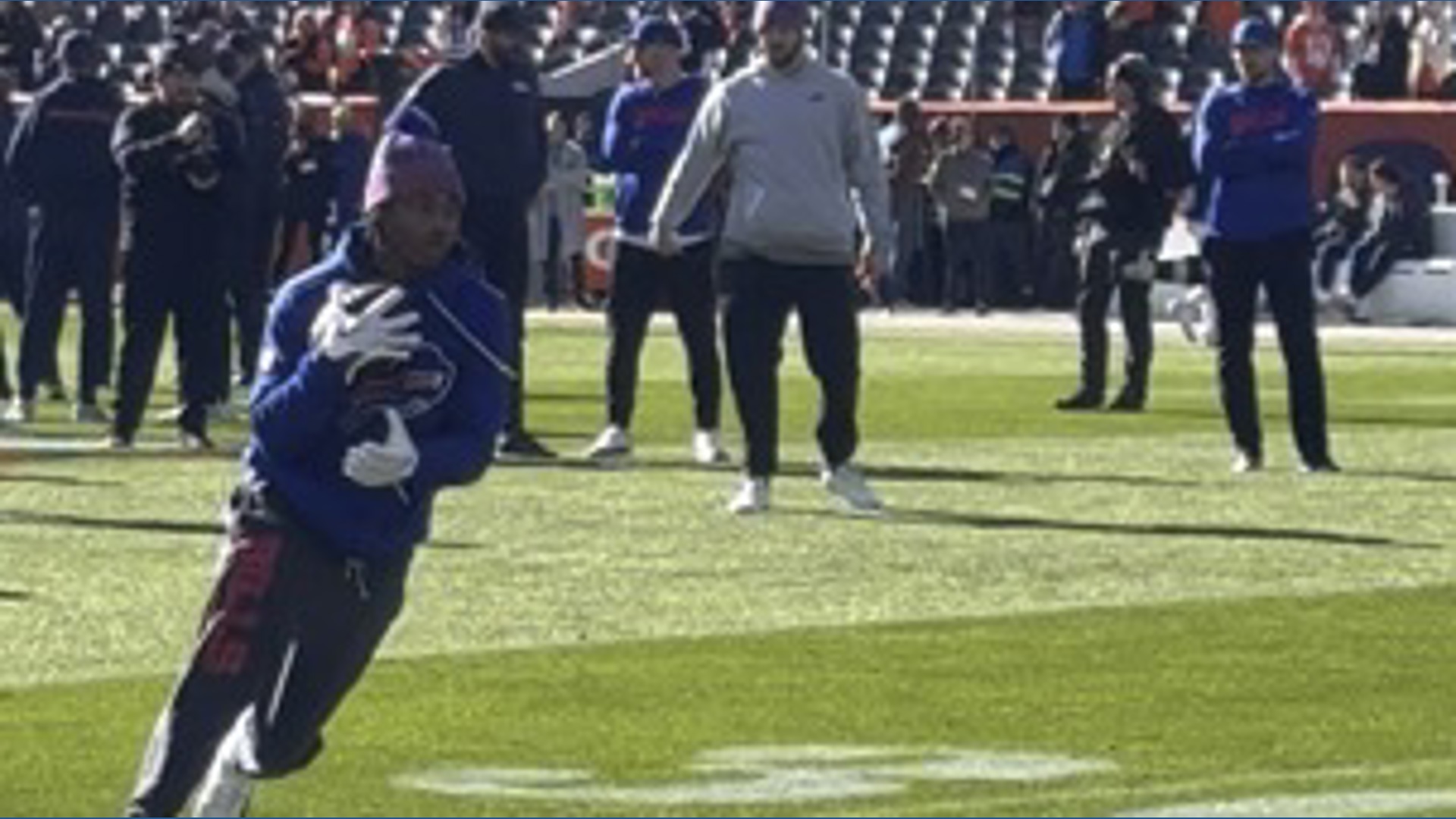 Curtis Samuel warms up with Josh Allen