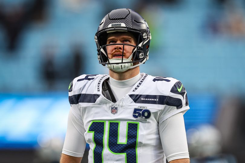 Seahawks leave it late to make Sam Darnold injury decision for 49ers ...