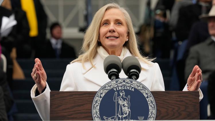 Spanberger sworn in as Virginia's first woman governor