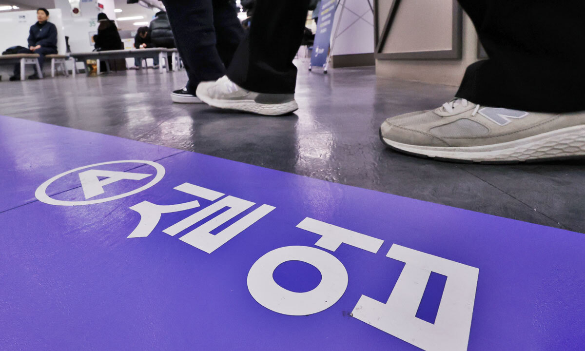 20대 후반 고용률, 지난해 내내 뒷걸음질하거나 보합