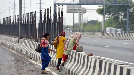 Cause of over 50% of pedestrian deaths in 3 yrs unknown: Delhi traffic ...