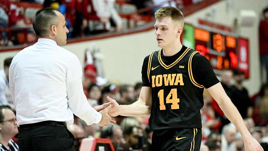 Iowa dominates Indiana for blowout road win