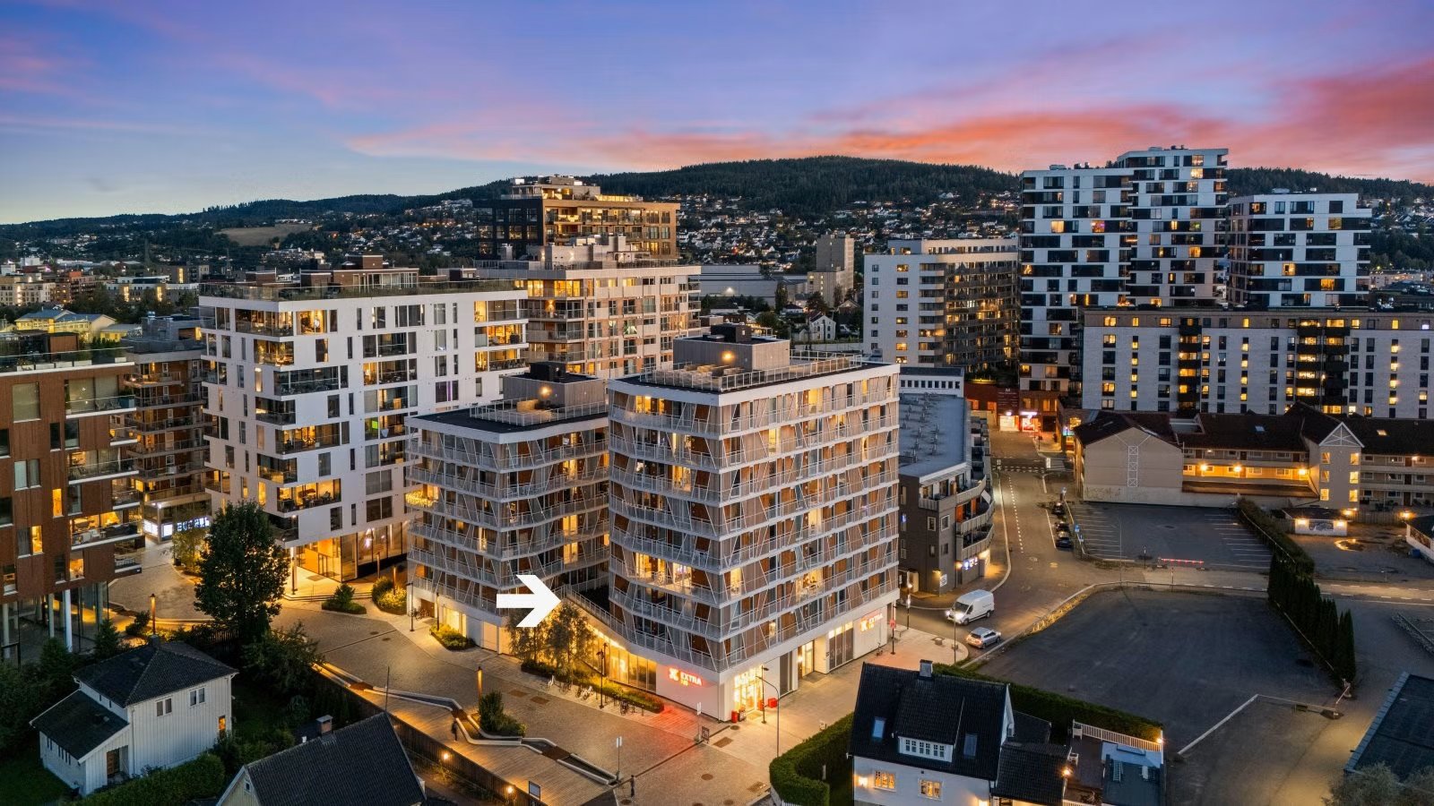 Over 100 møtte opp på visning – gikk 750.000 over takst: – Jeg mistet kontrollen