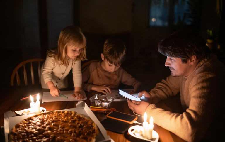 Russia aims to knock out Ukraine's power and heat with planned strikes ...