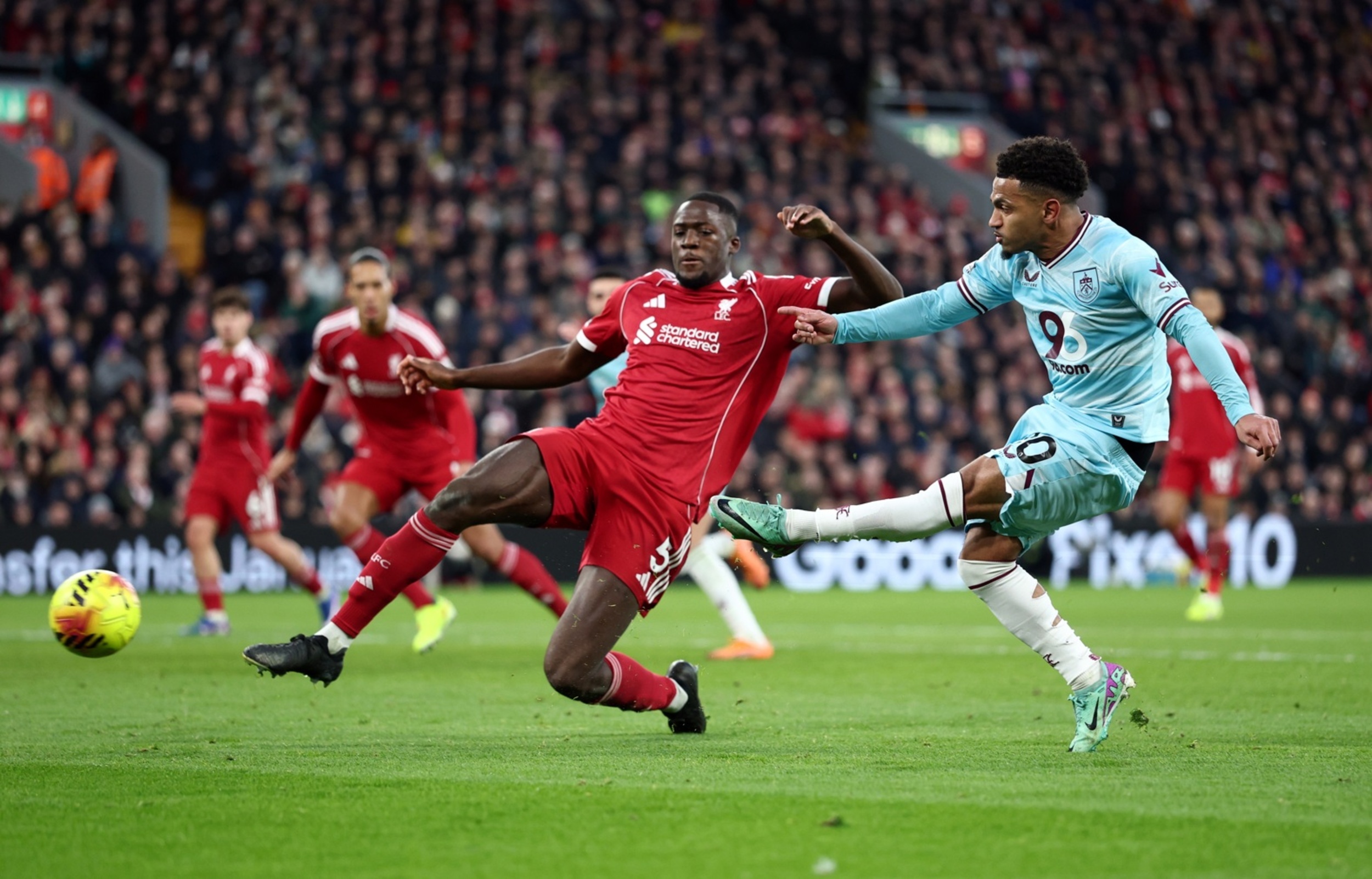 'Hard to watch' – Lewis Steele highlights one stat which sums up ...