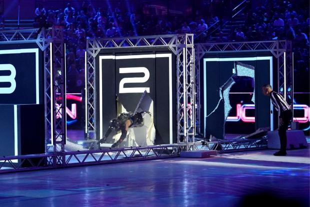 Gladiators viewers fall asleep during boring new Destruction game on ...
