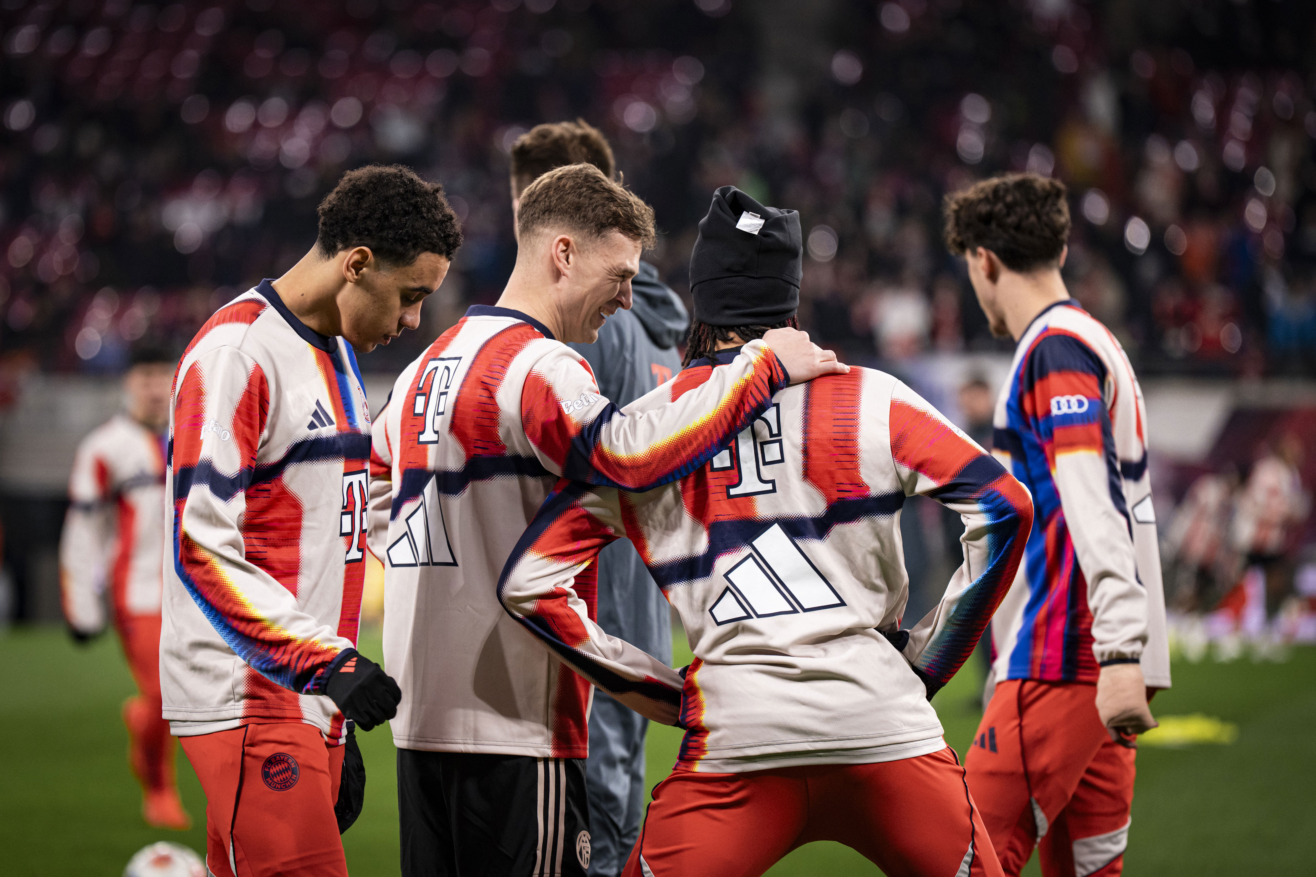 Bayern Munich boss Vincent Kompany explains benching of Michael Olise ...