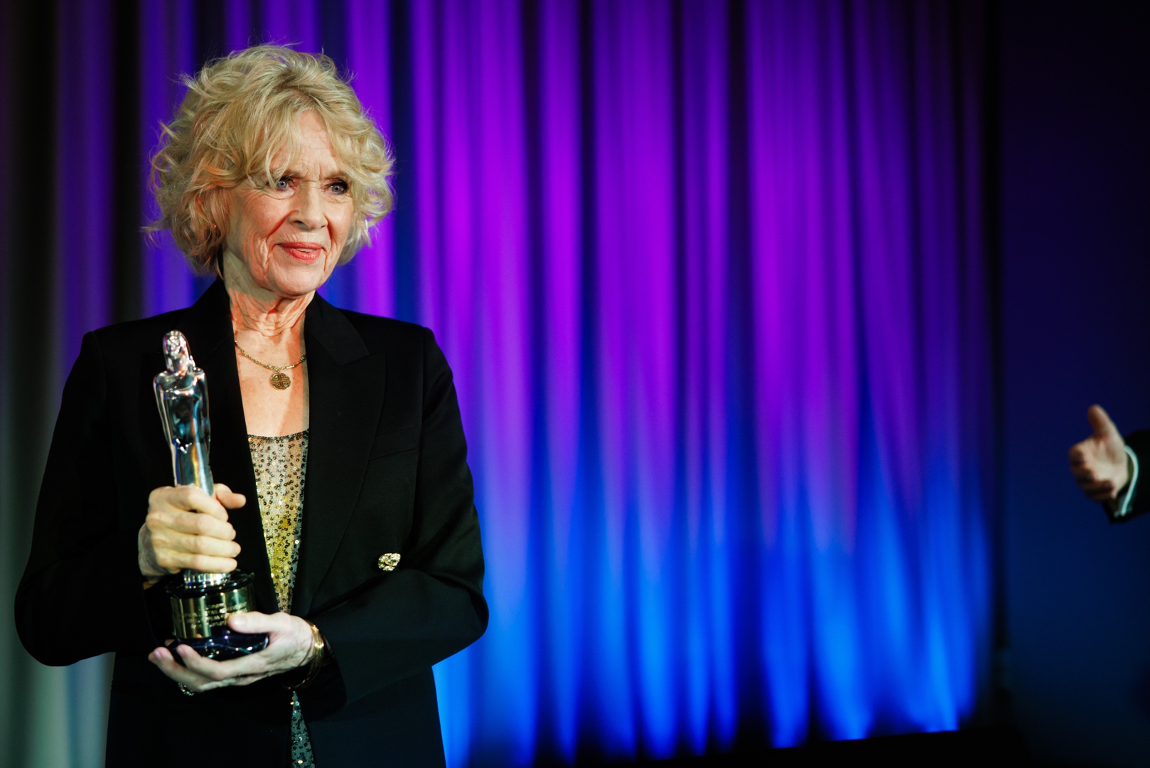 Liv Ullmann ironiza con el traspaso del Nobel de la Paz de Machado a ...