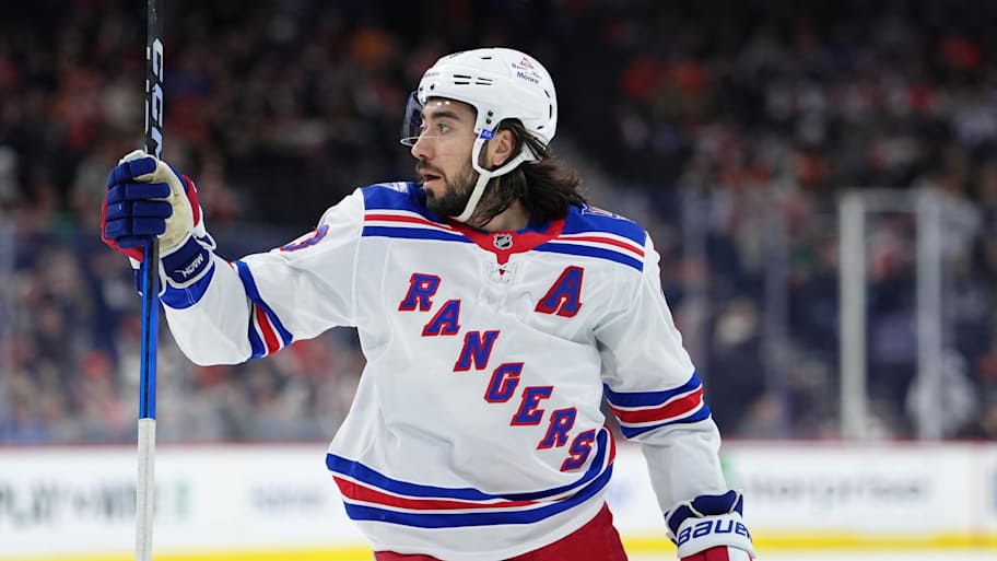 Rangers forward makes history with hat trick against Flyers