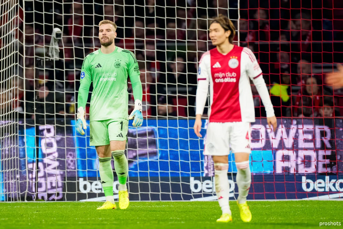 Ajax geeft comfortabele voorsprong compleet weg tegen Go Ahead Eagles ...