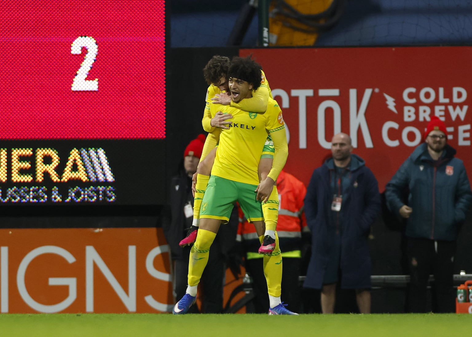 Norwich boss Philippe Clement delighted with Jovon Makama after win at ...