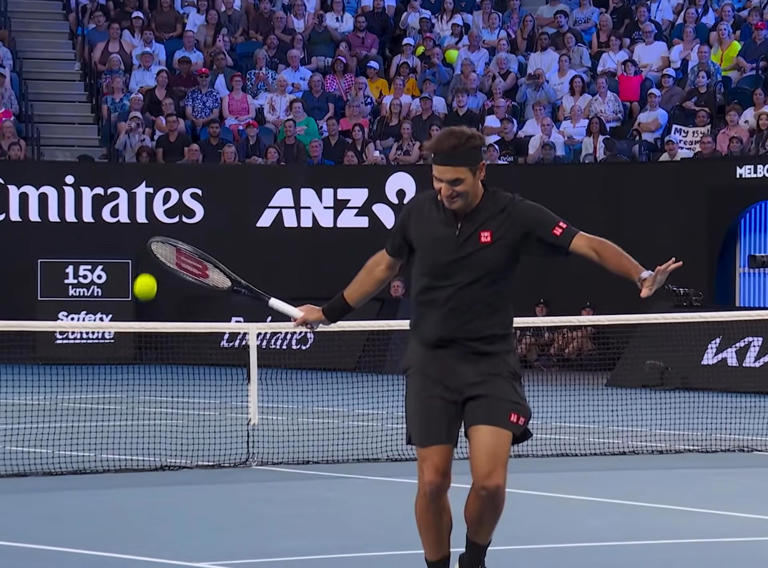 Roger Federer joins forces with Agassi and Barty, wins in Melbourne